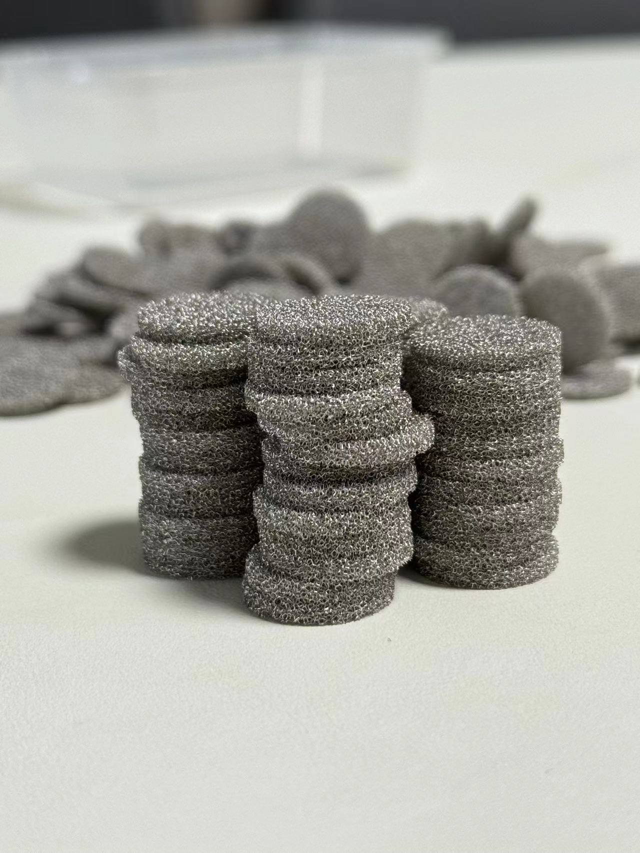 Nickel foam (special for round battery) – Huirui Wire Mesh Factory